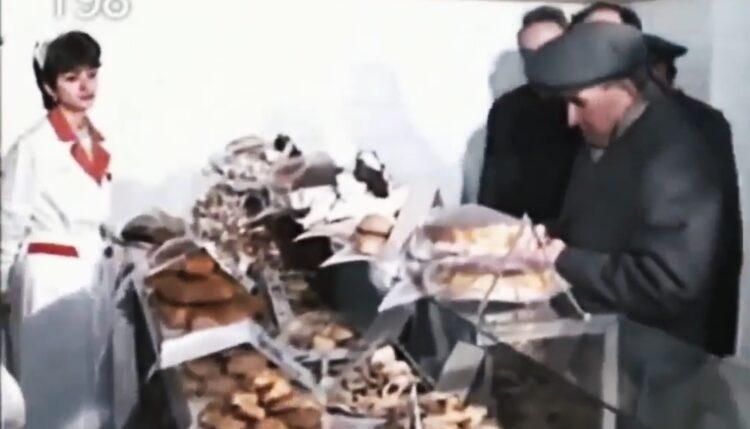 Comunismul, un miracol pentru România! Ce era bun în comunism, și a ...